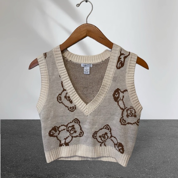 Rue21 | Sweaters | Rue2 Brown Bear Ivory Sweater Vest | Poshmark